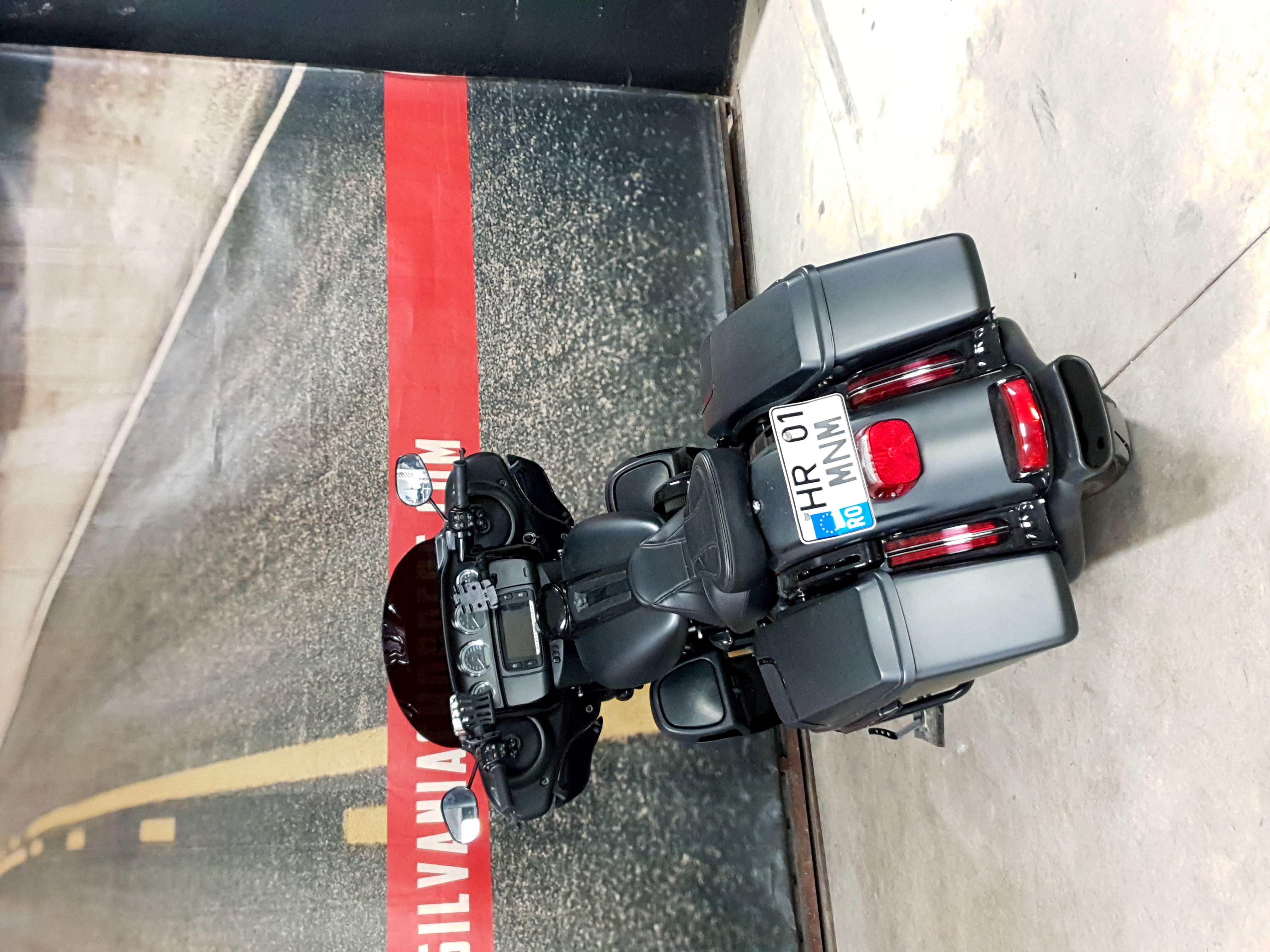 Motociclete aproape noi Harley Davidson Service Piese Custom